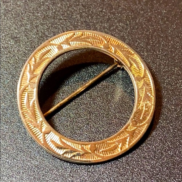 Vintage | Jewelry | Vintage Gold Floral Wreath Brooch Pin | Poshmark